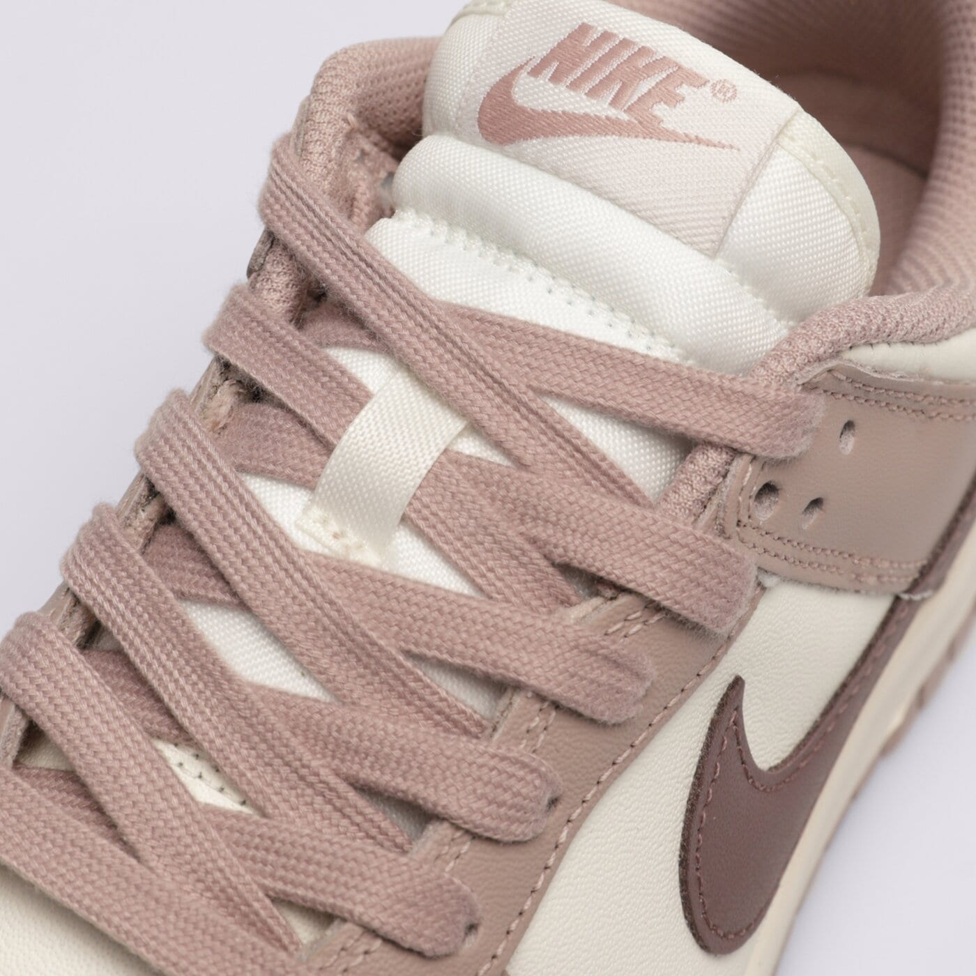 NIKE DUNK LOW DD1503-125 | barva HNĚDÁ | Módní Tenisky. Dámské Boty ...