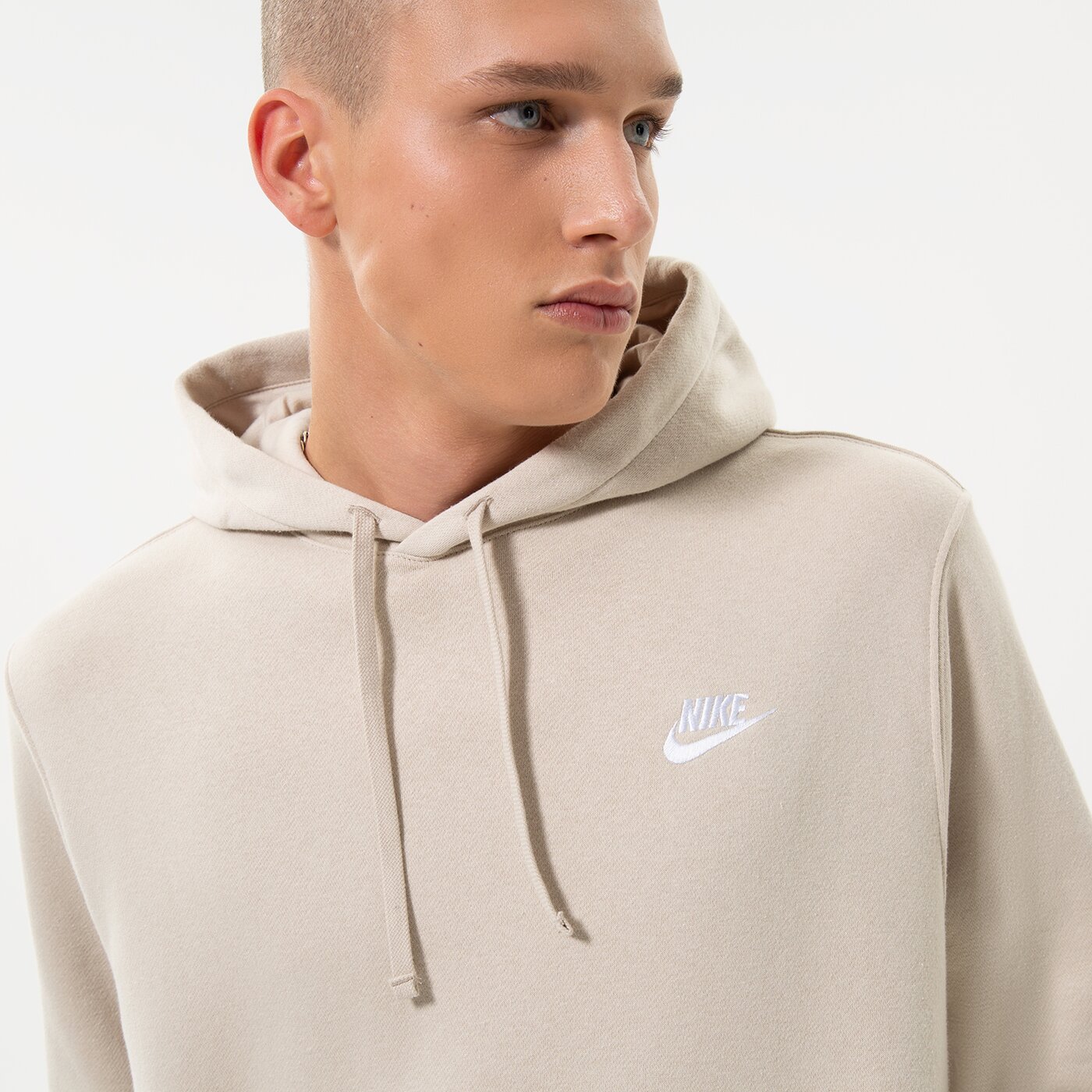 NIKE MIKINA S KAPUCÍ SPORTSWEAR CLUB FLEECE BV2654-206 | barva BÉŽOVÁ ...